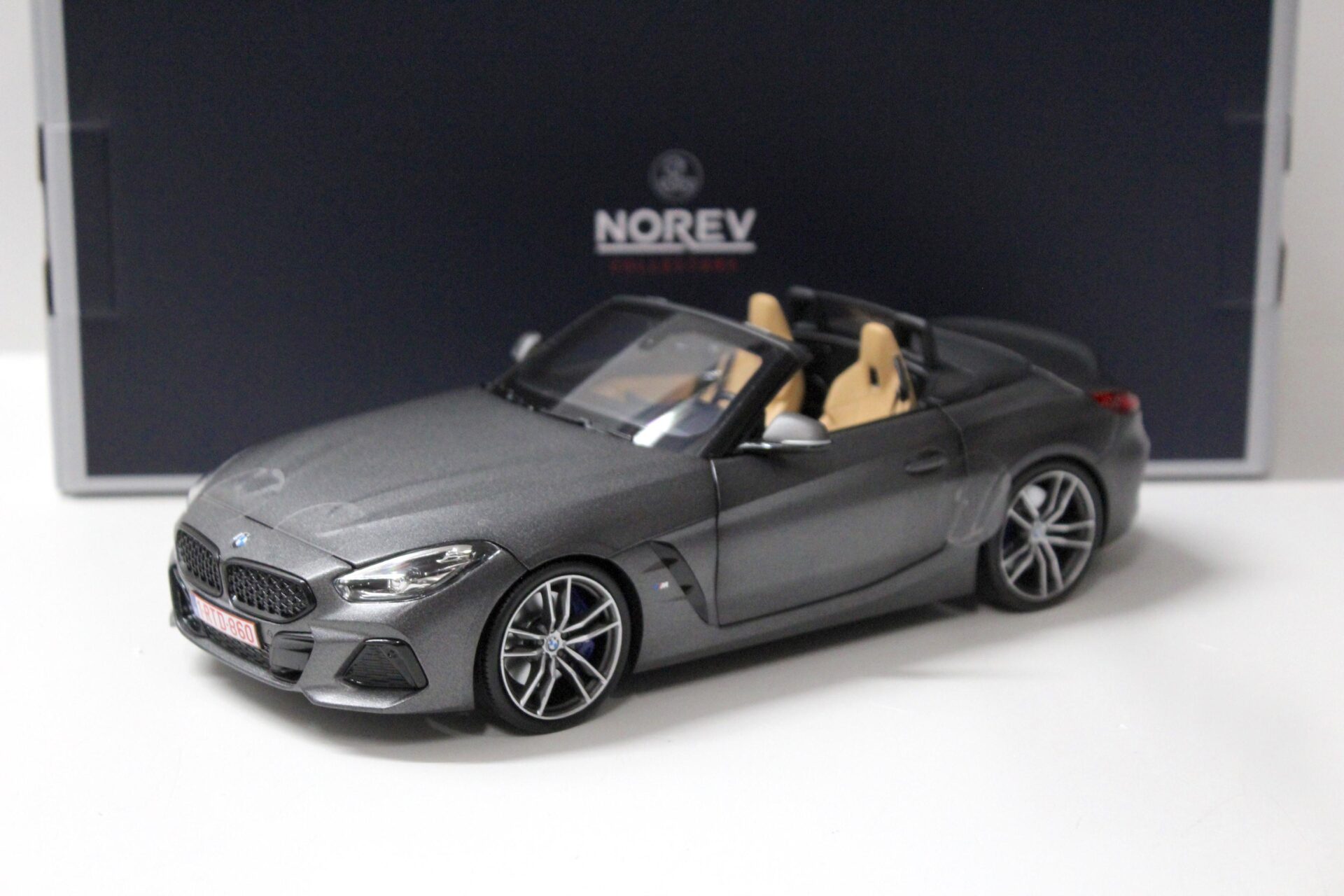 1:18 Norev BMW Z4 Roadster G29 M40i matt grey metallic 2018 - Premium ...