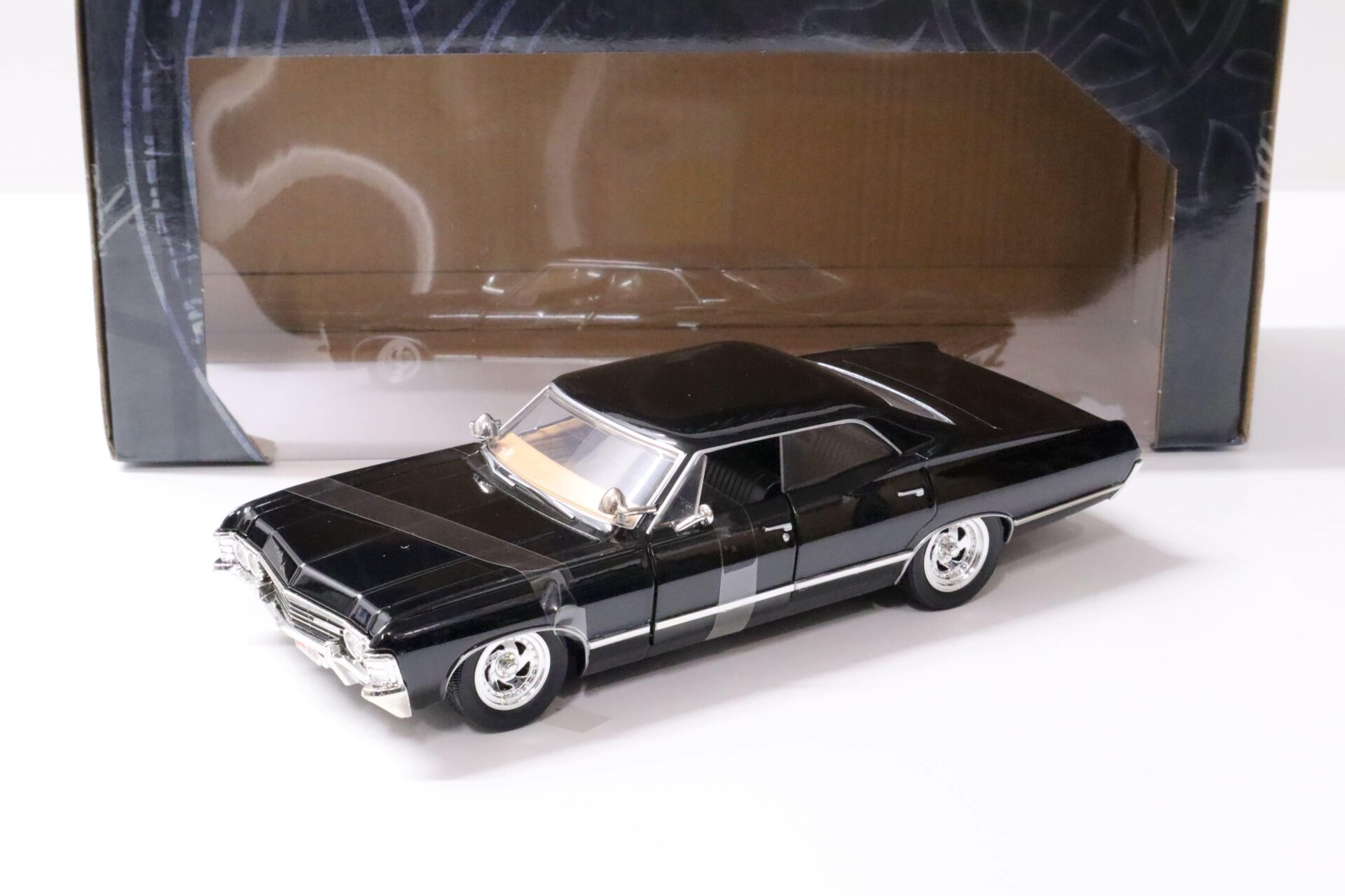 1:24 Jada Toys 1967 Chevy Impala SS Sport Sedan SUPERNATURAL with ...