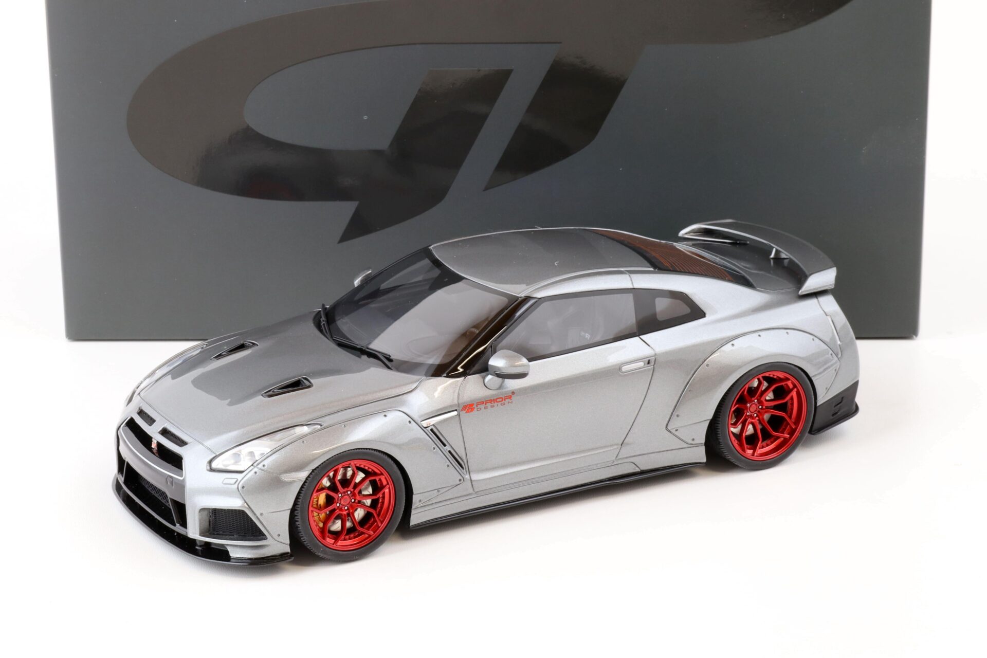 1:18 GT Spirit GT243 Nissan GT-R R35 modified by PRIOR Design 2015 grey ...