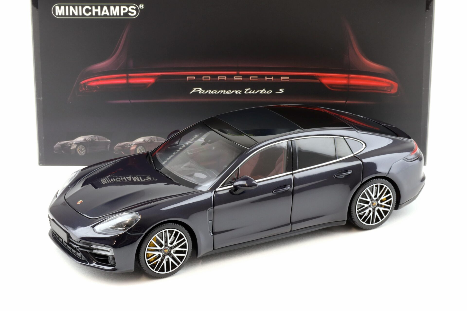 1:18 Minichamps Porsche Panamera Turbo S 2020 Gentian blue metallic ...