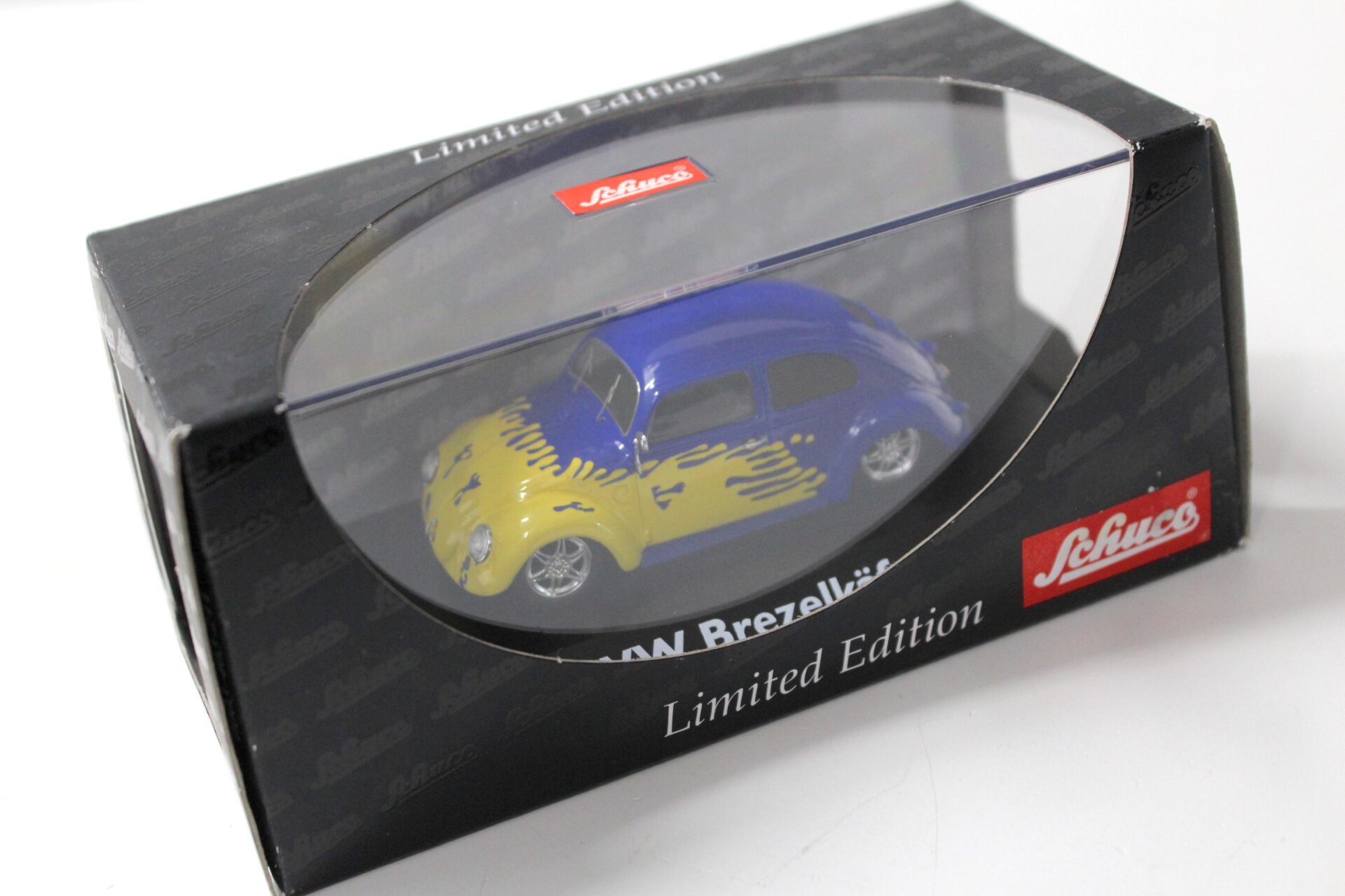 1:43 Schuco VW Käfer Brezelkäfer "Tuning Car" blue/ yellow - Premium ...