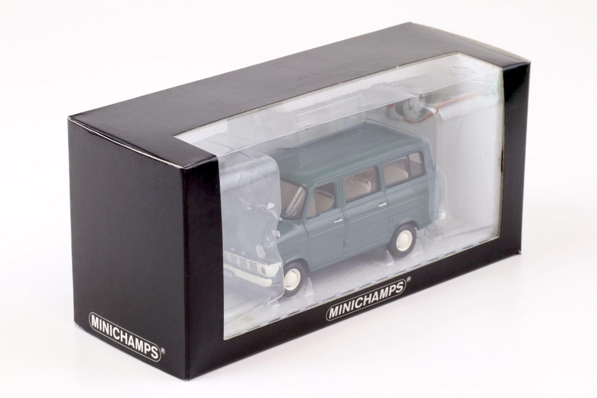 1:43 Minichamps Ford Transit Bus 1965 green - Premium-Modelcars
