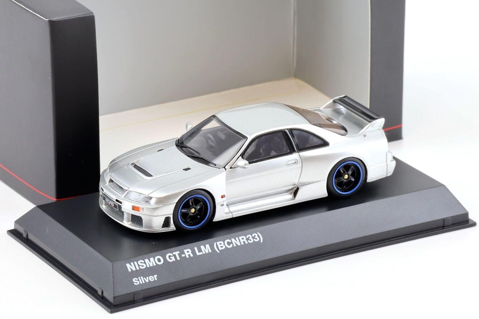 1:43 Kyosho Nissan Nismo GT-R LM (BCNR33) silver KSR43113S - Premium ...