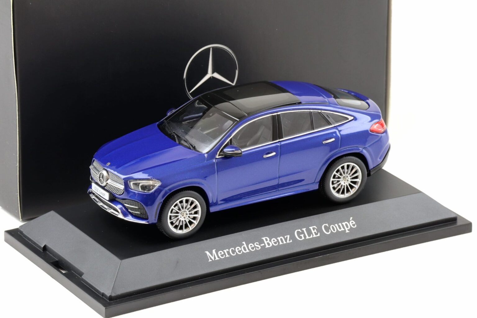 1:43 iScale Mercedes GLE Coupe C167 AMG Line 2020 brilliant blue DEALER ...