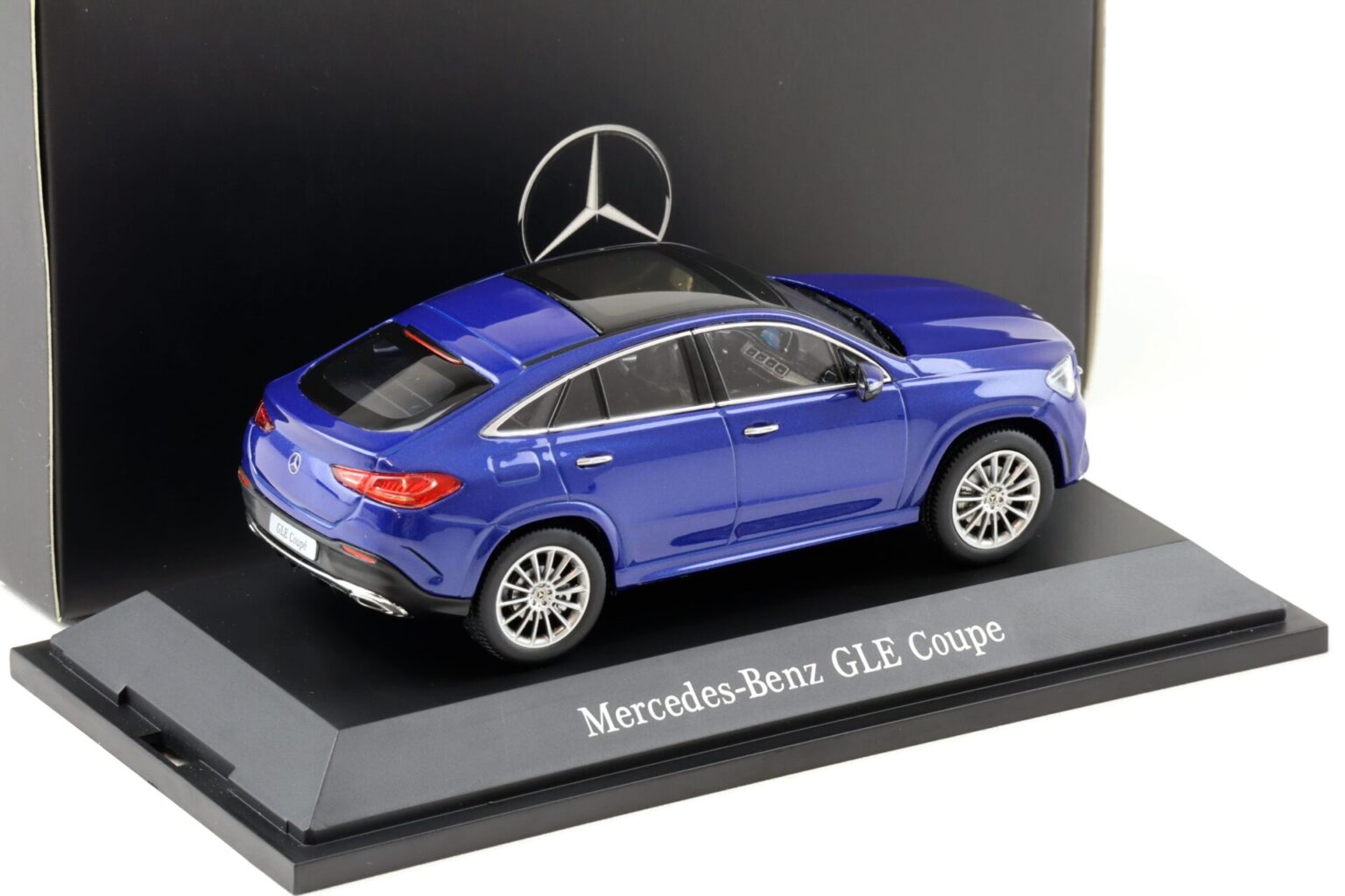 1:43 iScale Mercedes GLE Coupe C167 AMG Line 2020 brilliant blue DEALER ...