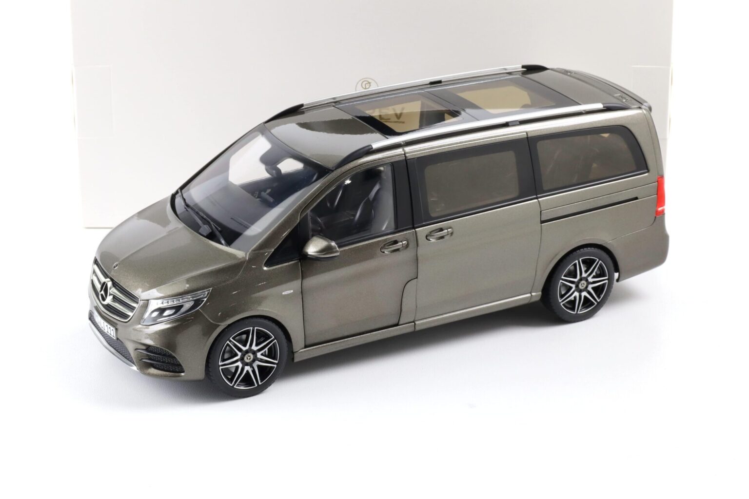 1:18 Norev Mercedes V-Klasse V-Class AMG-Line VAN 2018 Indium grey ...