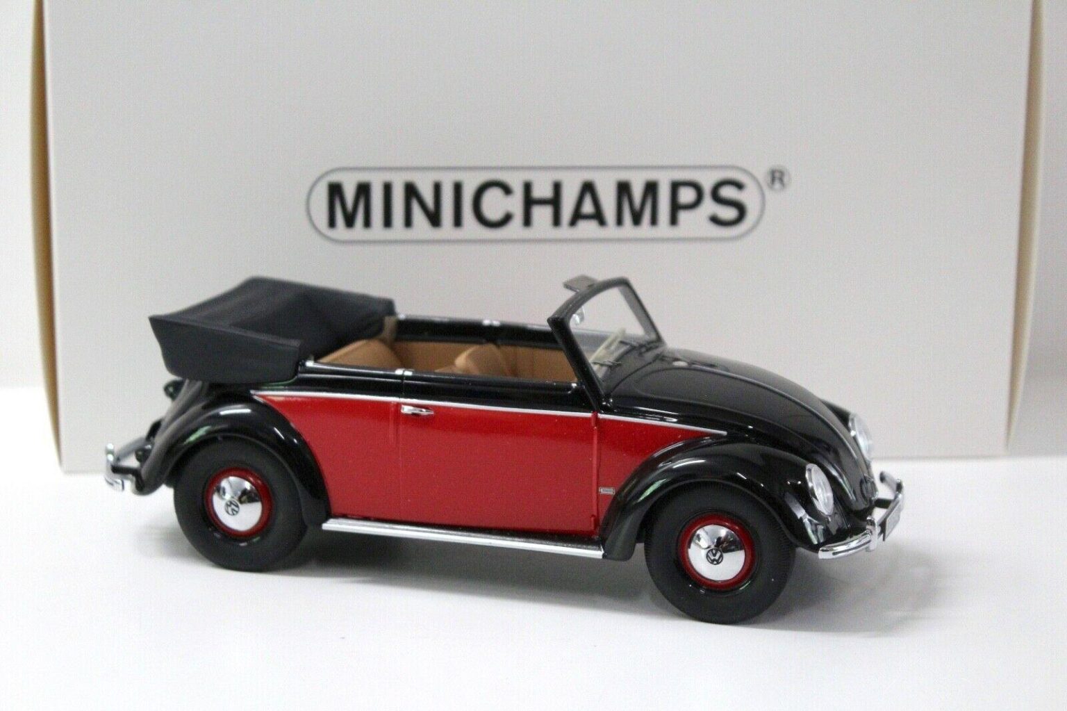 1:18 Minichamps VW Käfer 1200 Convertible 1949 black – Premium-Modelcars