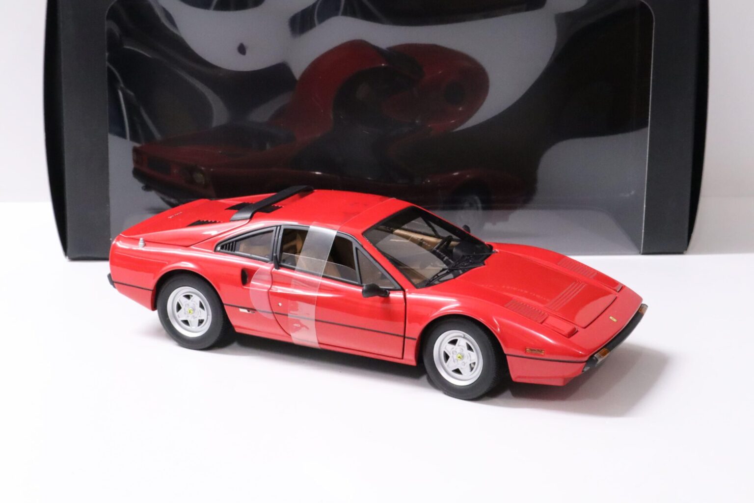 1:18 Hot Wheels Elite Ferrari 308 GTB Coupe red – Premium-Modelcars