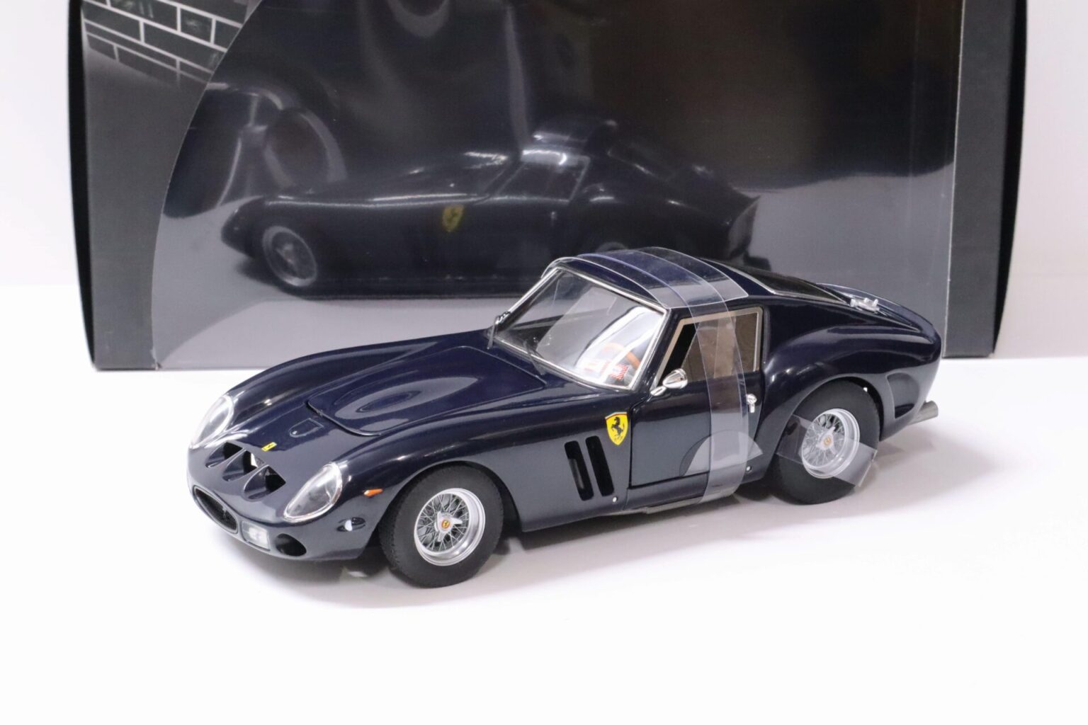1:18 Hot Wheels Elite Ferrari 250 GTO Coupe „VANILLA SKY“ dark blue ...