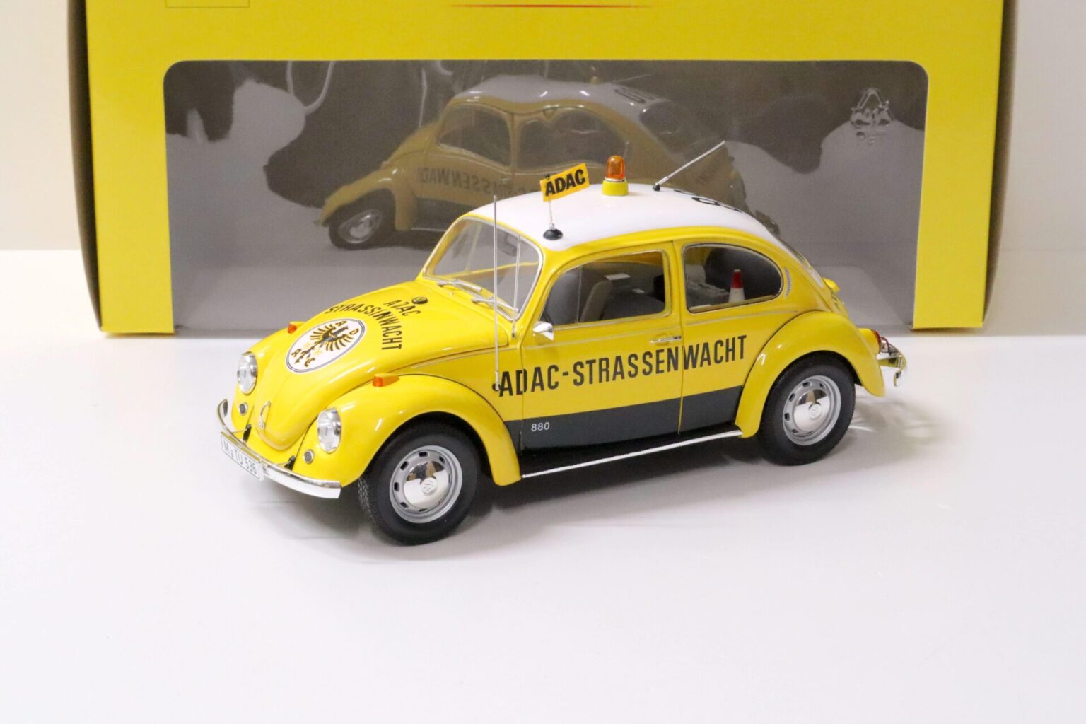 1:18 Minichamps VW Käfer 1300 ADAC Strassenwacht 1969 yellow – Premium ...