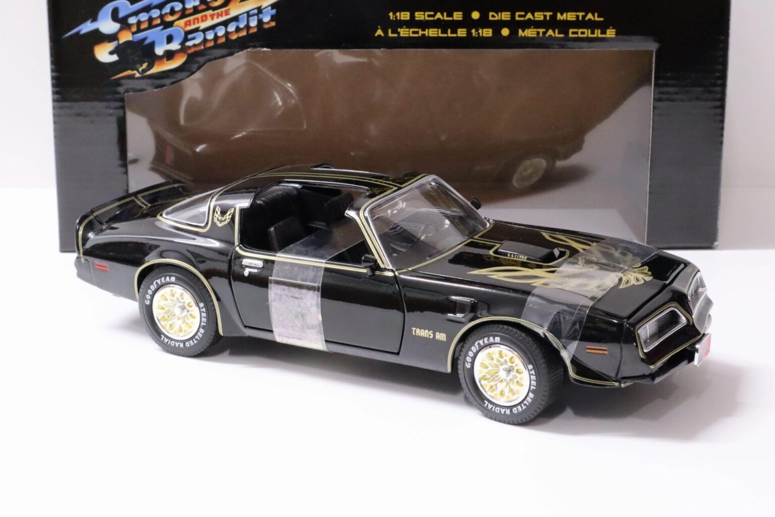 1:18 ERTL Joyride 1977 Pontiac Trans AM Smokey and the Bandit black ...