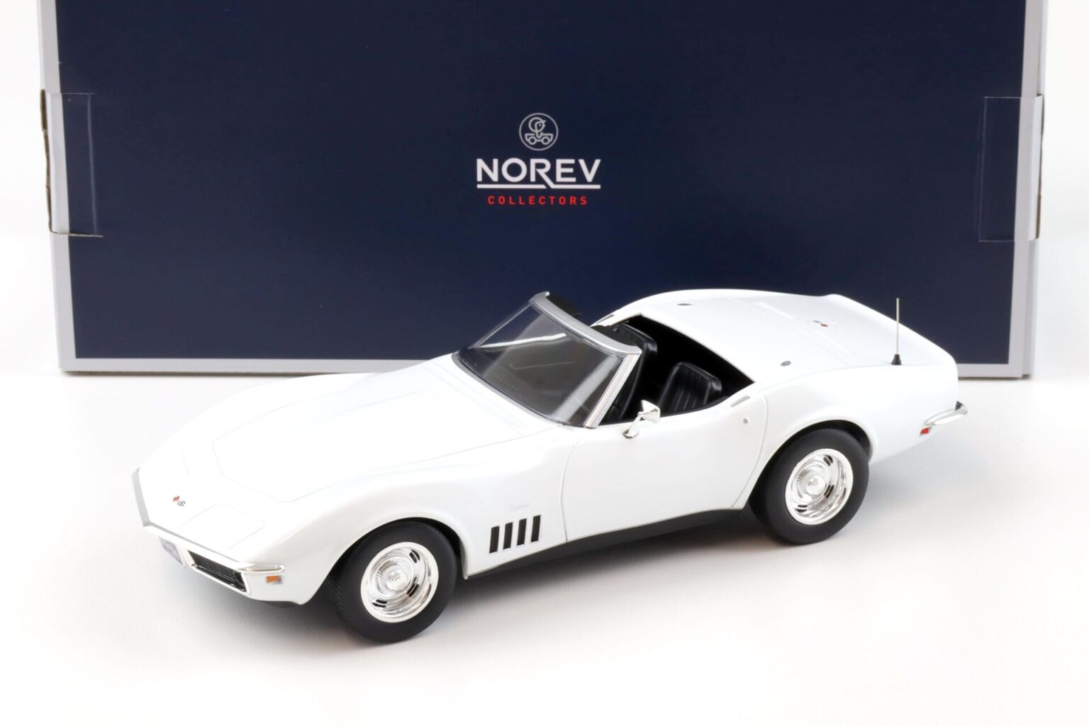 1:18 Norev Chevrolet Corvette C3 Convertible 1969 Can Am white ...