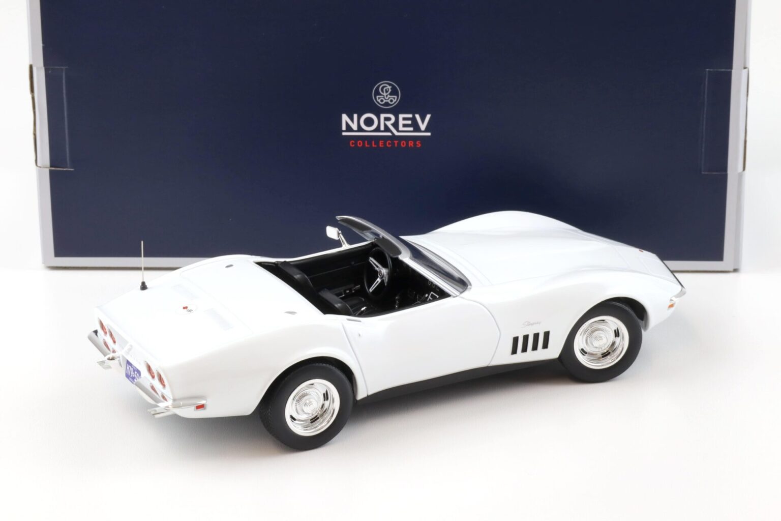 1:18 Norev Chevrolet Corvette C3 Convertible 1969 Can Am white ...