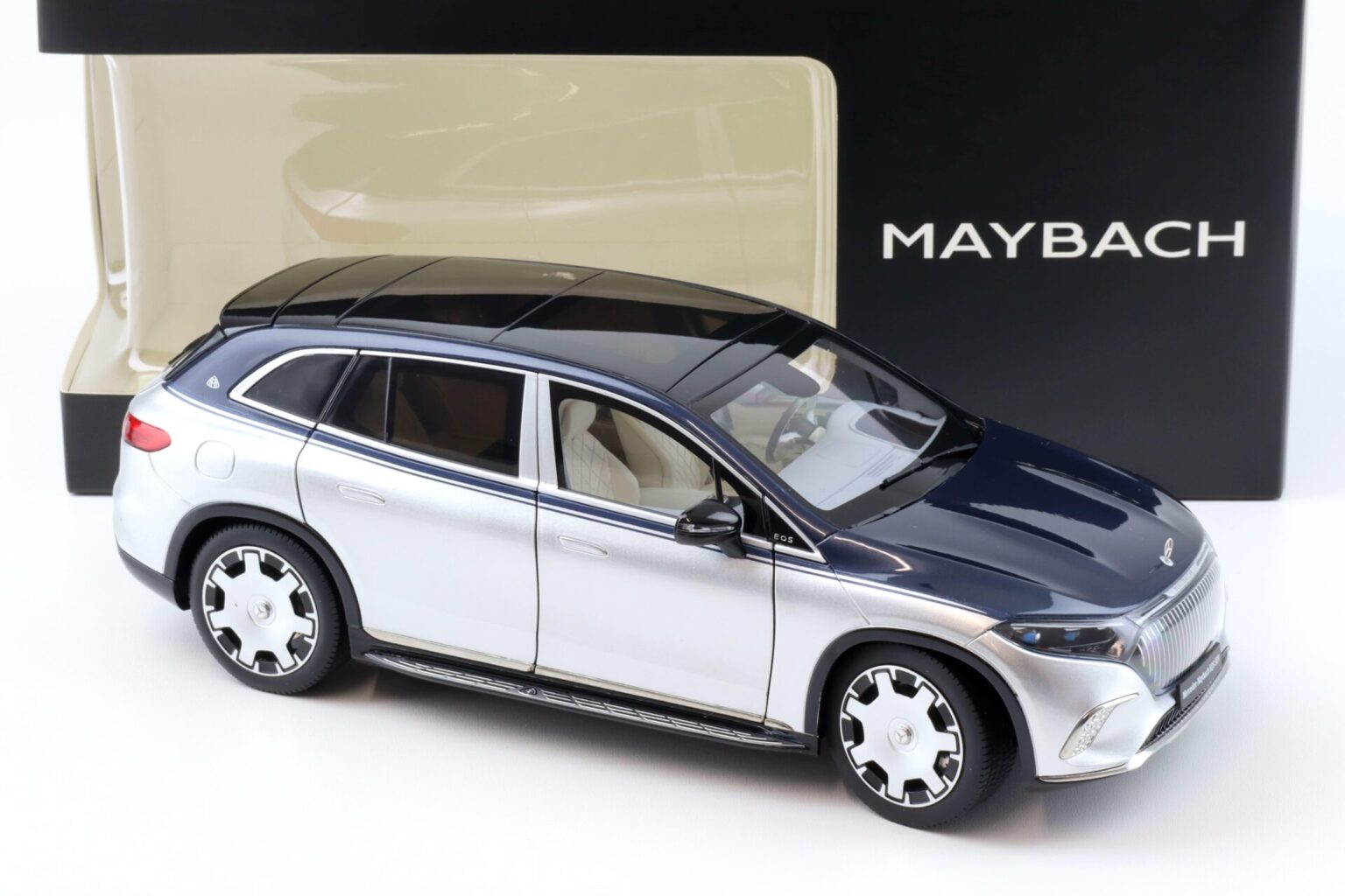 1:18 NZG Mercedes Maybach EQS 680 SUV nautic blue/ high-tech silver ...