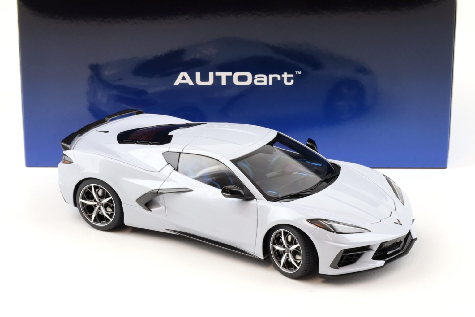 1:18 AUTOart Chevrolet Corvette C8 Stingray Z51 Ceramic Matrix grey ...